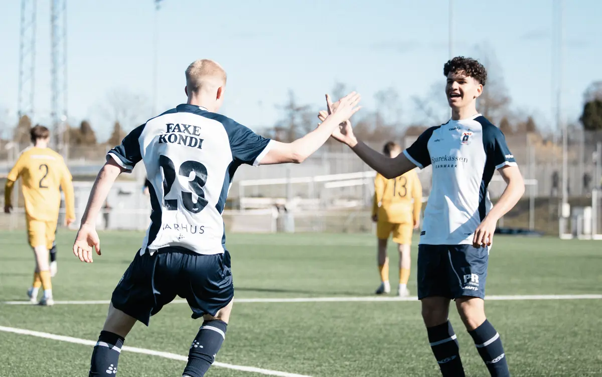 FULD PLADE TIL YOUNG GUNS