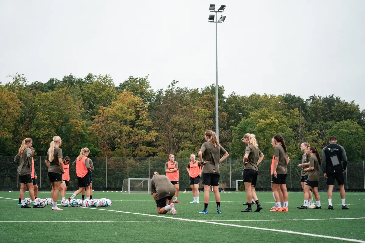 AGF KVINDEFODBOLD TAGER HUL PÅ OPSTARTEN