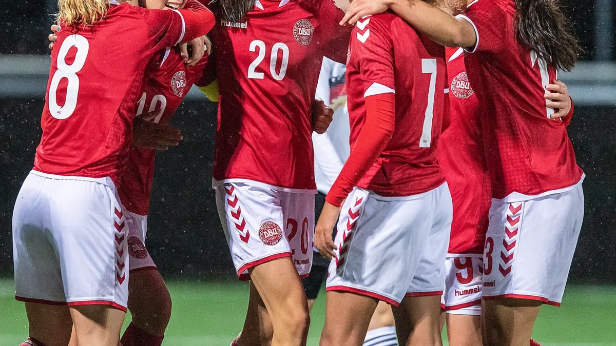 AGF KVINDEFODBOLD: LANDSHOLDET KALDER PÅ UNGE AGF'ERE