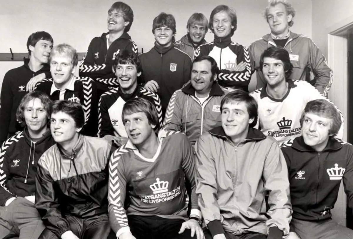 FORTIDEN LEVER: OPLEV LEGENDER I AGF-TRÆNING